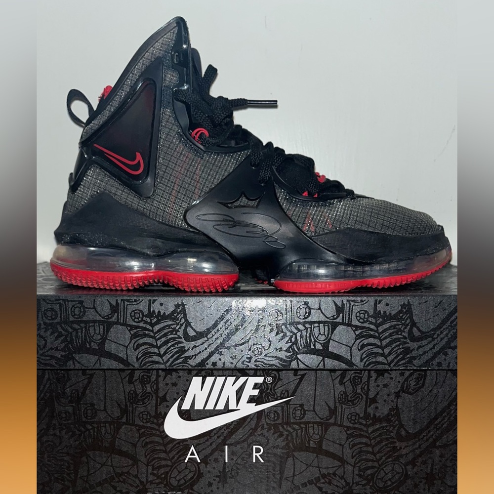 Lebron Xix Black University Red - Gem